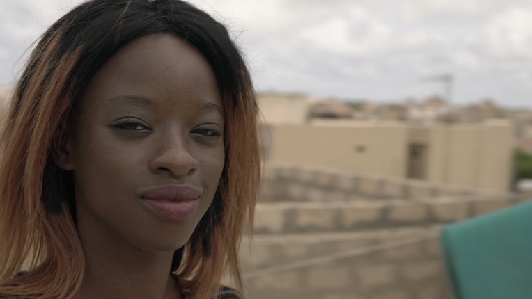 Senegalese women risk permanent skin damage for sake of lighter shade — RTD